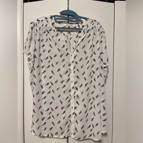 fun 2 fun | Tops | Fun 2 Fun White Blouse Wblack Feathers Size 2x Has ...
